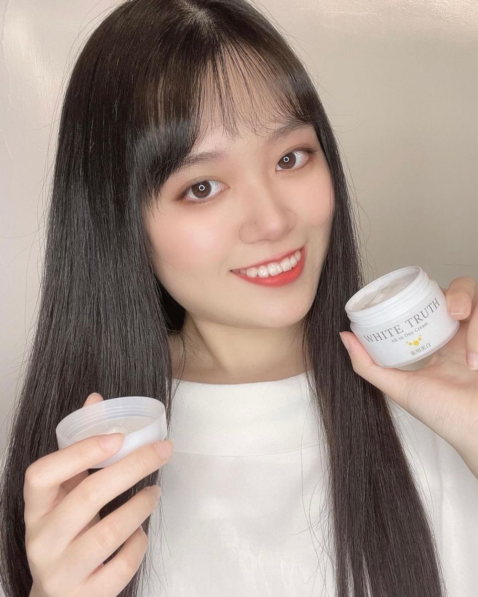 WHITE TRUTH 光感淨透美白凝凍 評價具有「抗皺效果」！ - Zuvio 校園話題