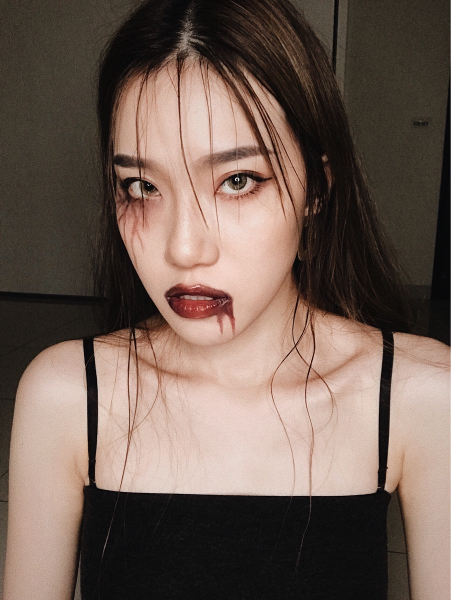 #ZOOK不搗蛋只妝扮 🧛‍♀️美美的萬聖節妝容🧛‍♀️ - Zuvio 校園話題