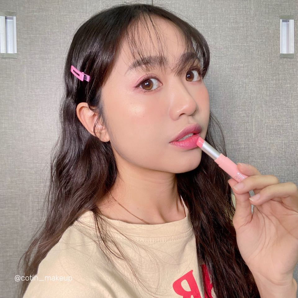 包包裡除了口罩，第二必備就是有色潤唇膏大神「曼秀雷敦Magic Color粉漾變色潤唇膏」！#Zook玩開箱 - Zuvio 校園話題